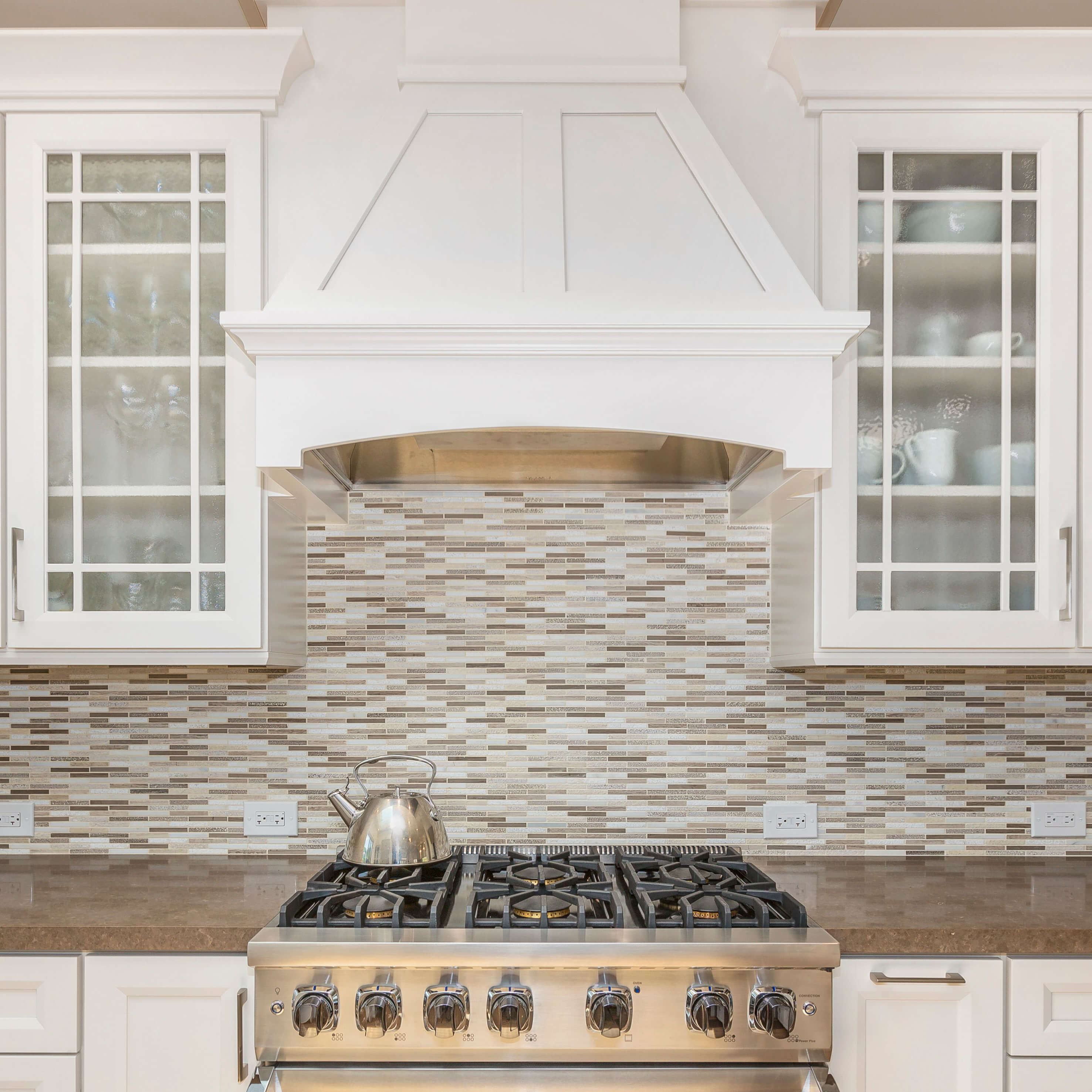 Integral Canopy Hood G (Paneled) with Frieze D - Dura Supreme Cabinetry