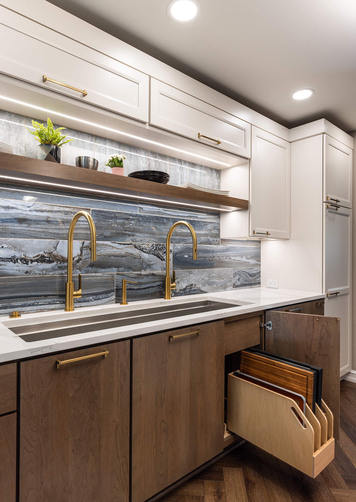 Two-Toned Michigan Kitchen that's Packed Full of Storage - Dura Supreme ...