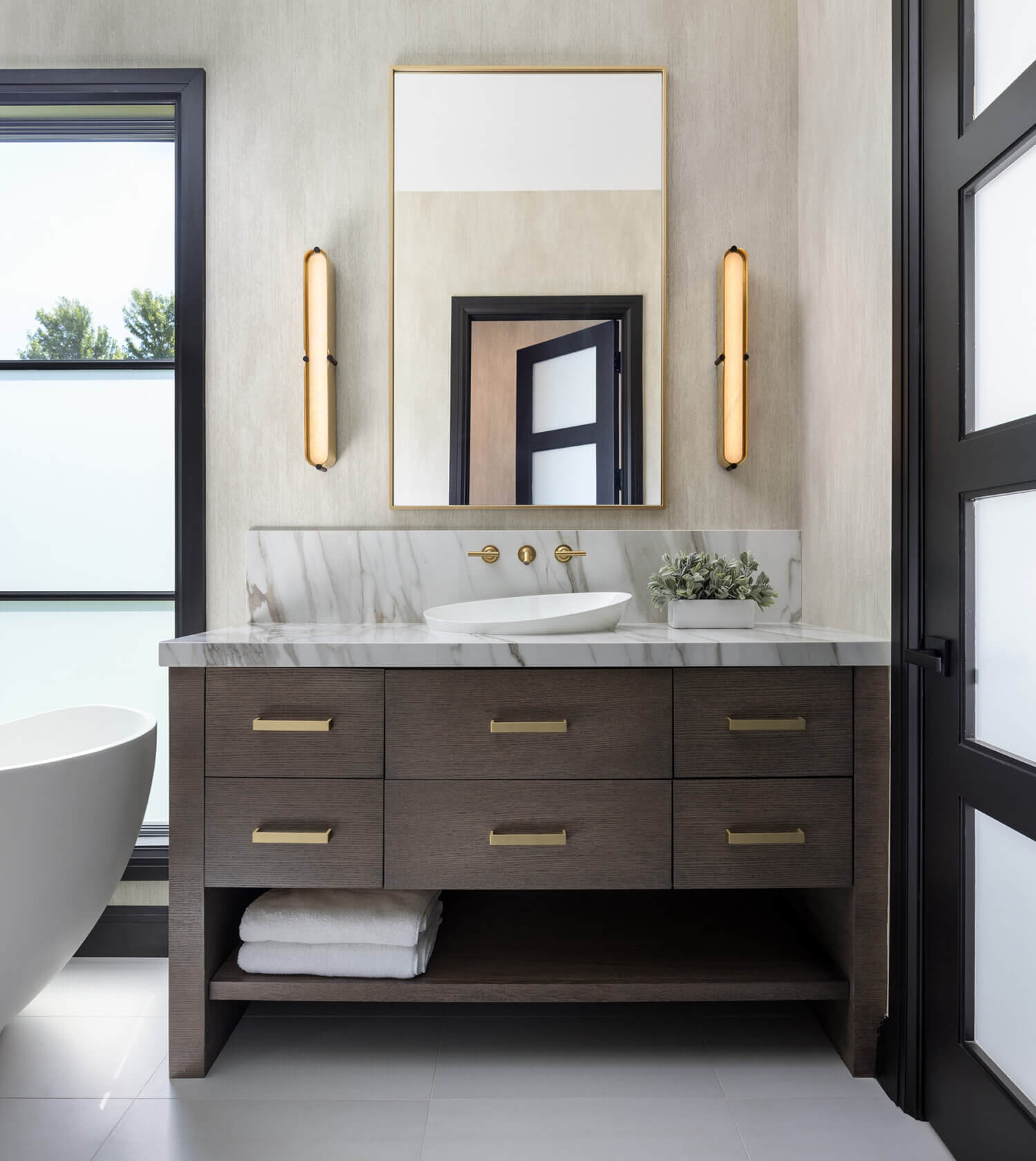 A Majestic Master Bathroom Designed For Two - Dura Supreme Cabinetry