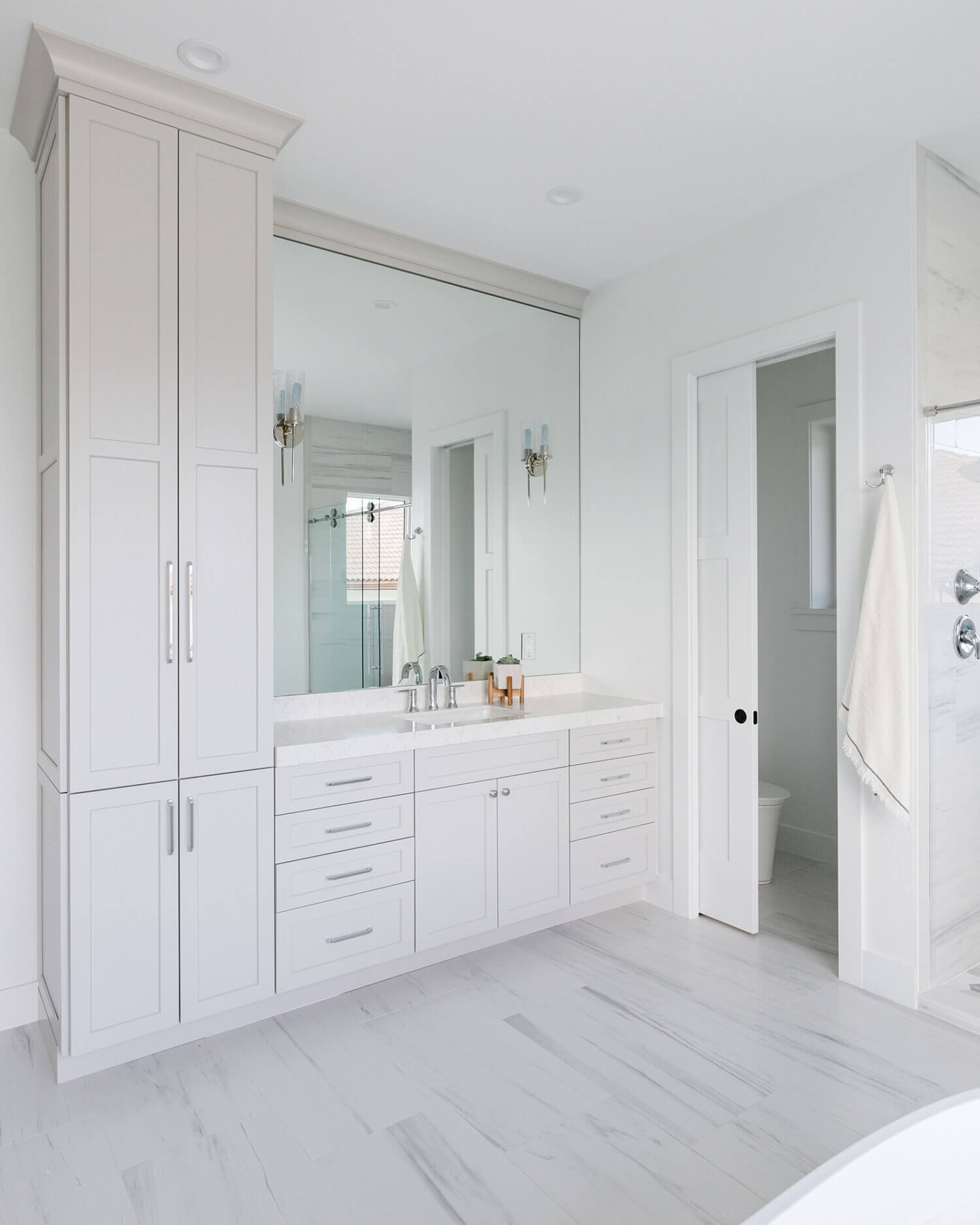Tranquil Master Bathroom with Cool Color Palette - Dura Supreme Cabinetry